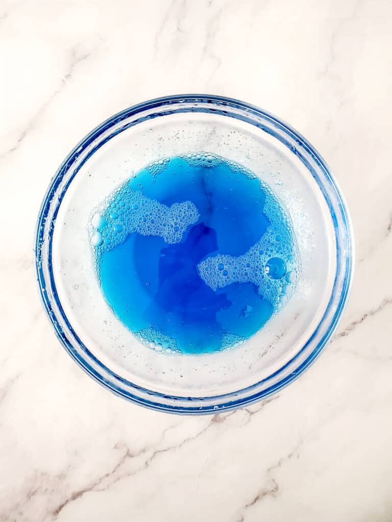 Red-White-and-Blue Jell-O Cups – Easy No-Bake 4th of July Dessert - One ...