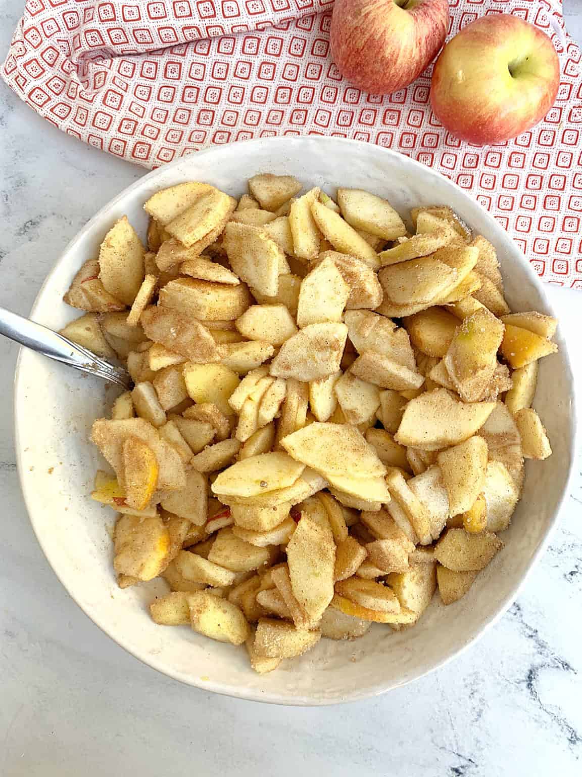 Easy Apple Pie - One Hot Oven®